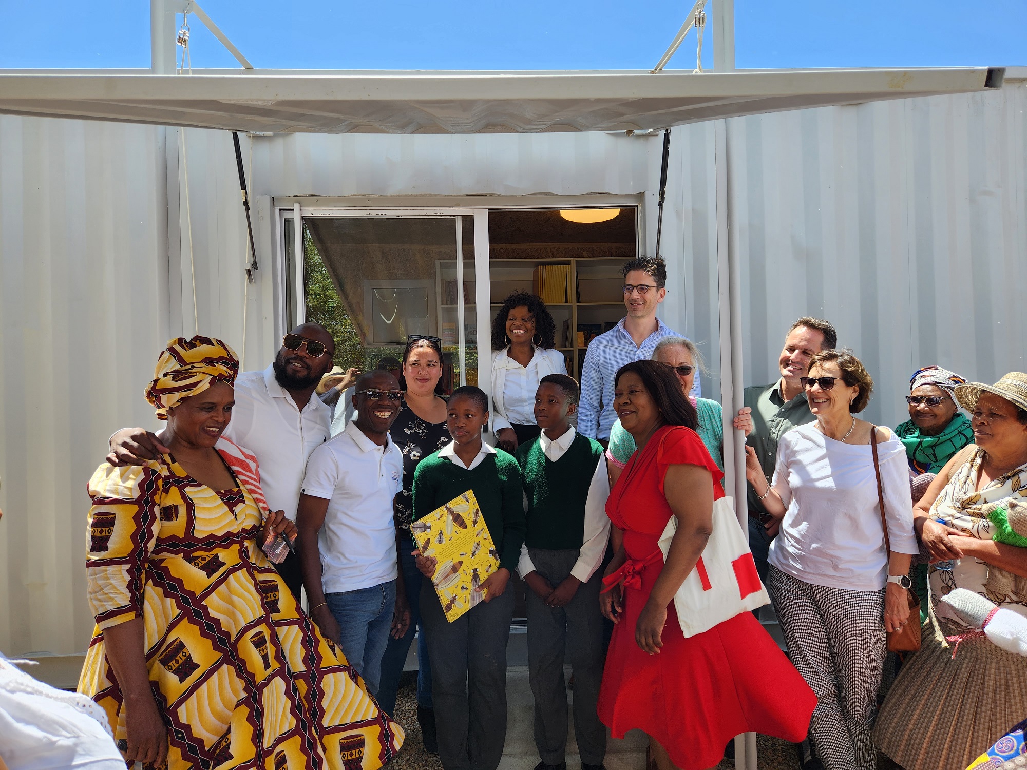 New School library for the love of reading - Social TV